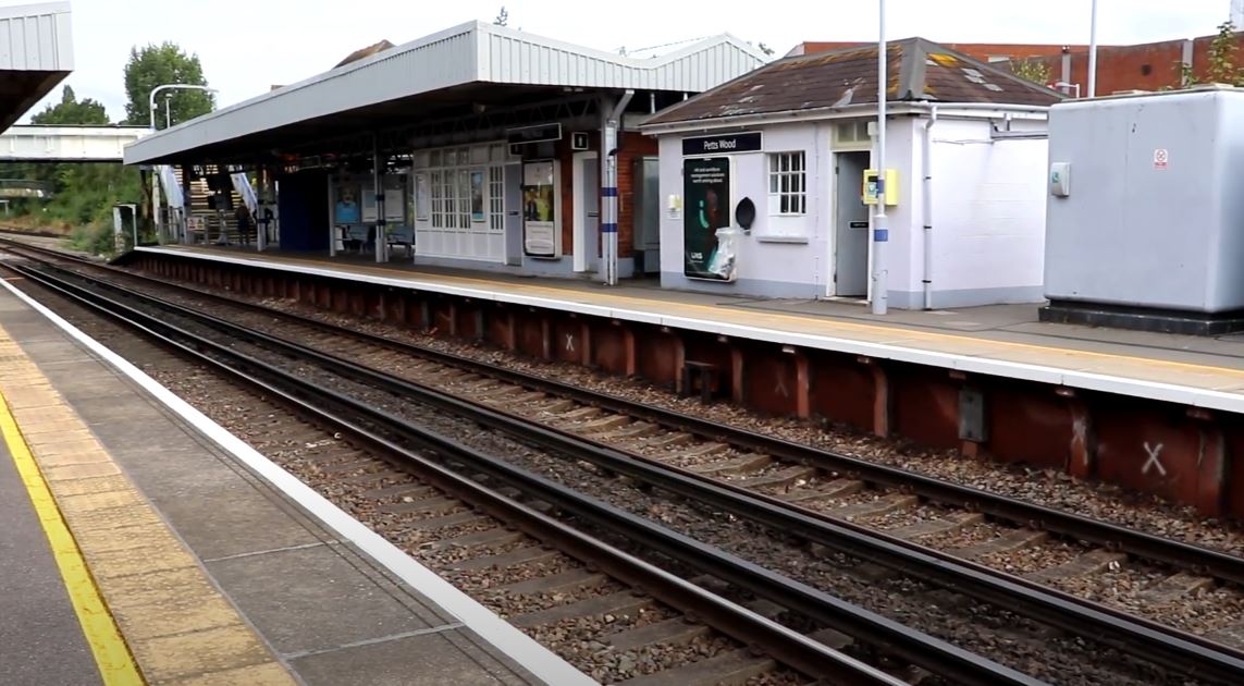 Along The Railway Line | South East Mainline | Petts Wood Railway ...