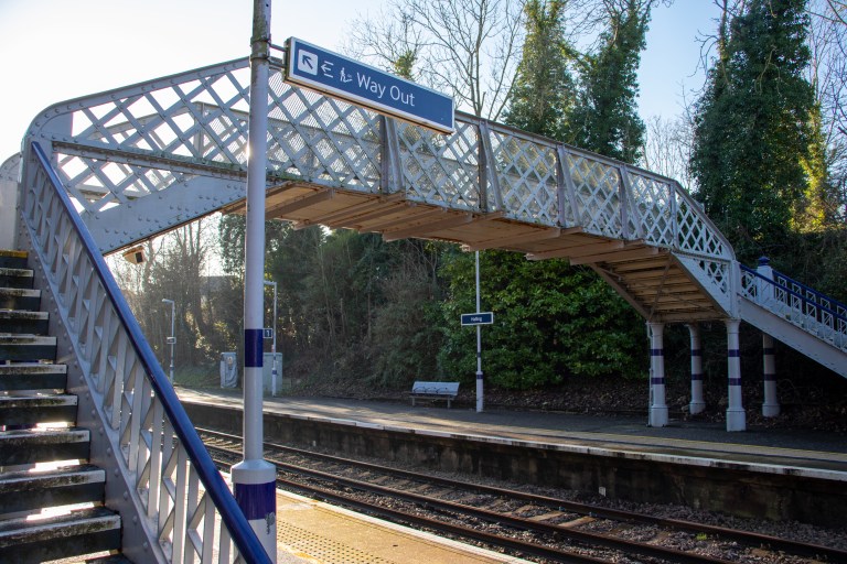 Halling Railway Station | Along The Railway Line | Medway Valley Line ...
